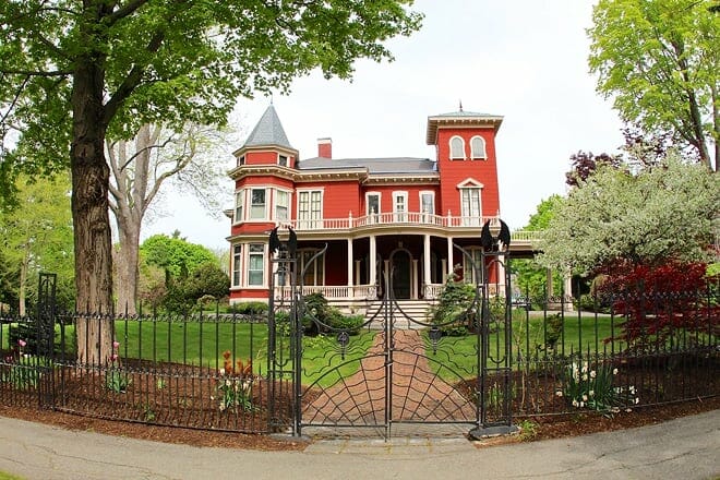 stephen king's house — bangor
