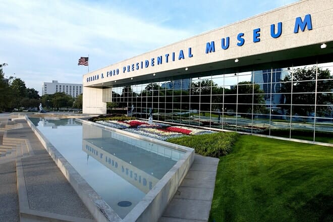 the gerald ford presidential museum &mdash; grand rapids
