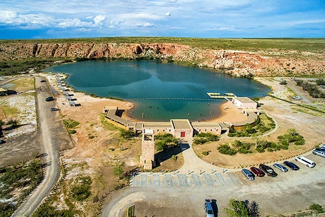 bottomless lakes state park