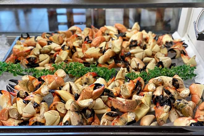 brutus seafood market and eatery