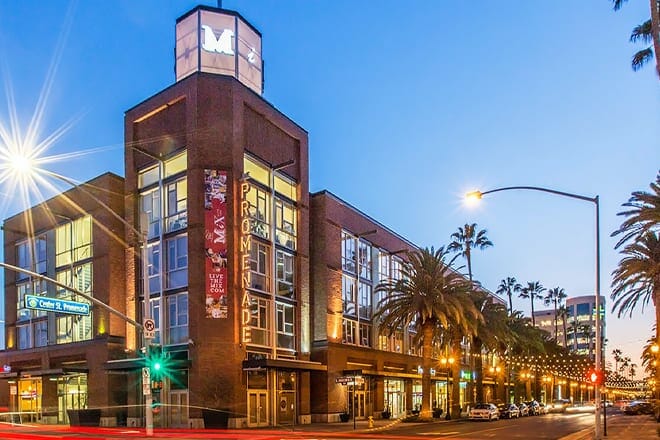 center street promenade