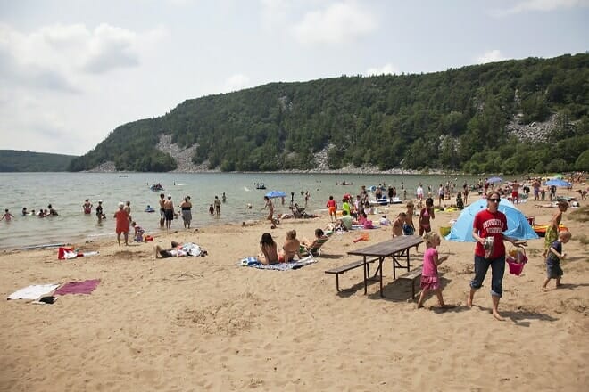 devil's lake state park beach &mdash; baraboo