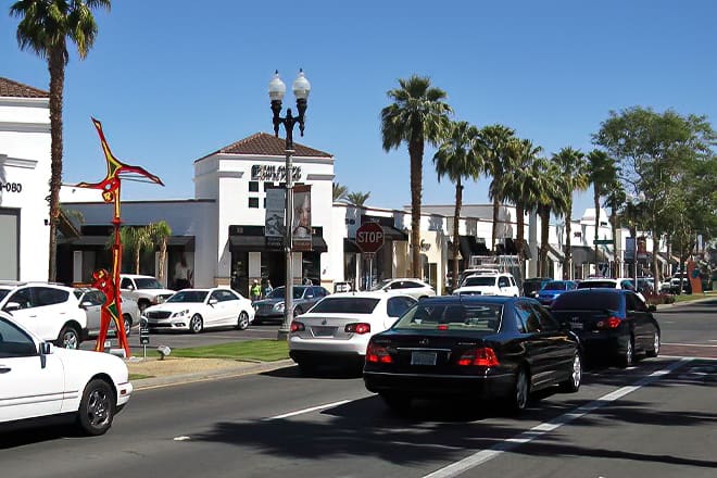 el paseo shopping district