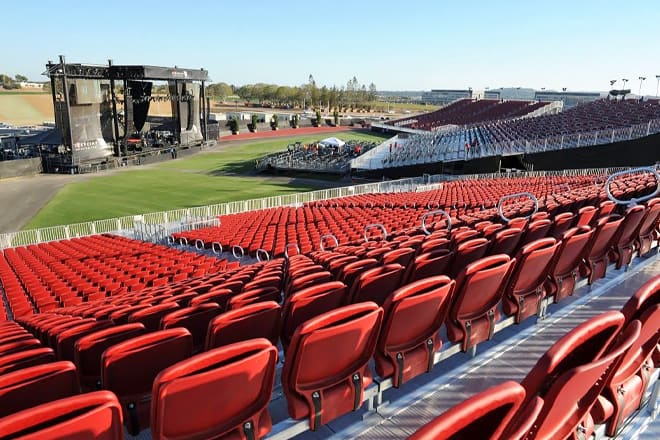 fivepoint amphitheatre