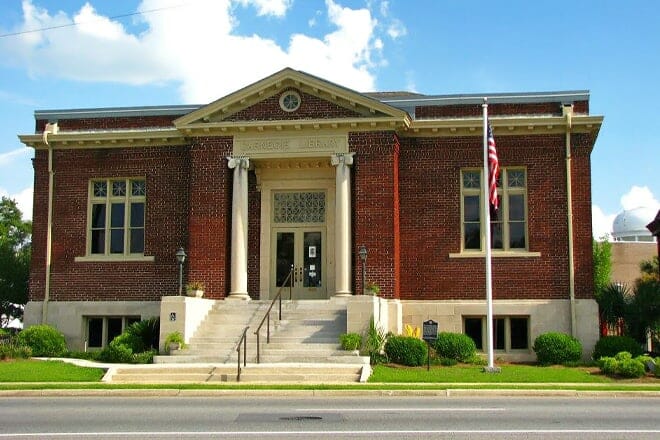 lowndes county historical society and museum