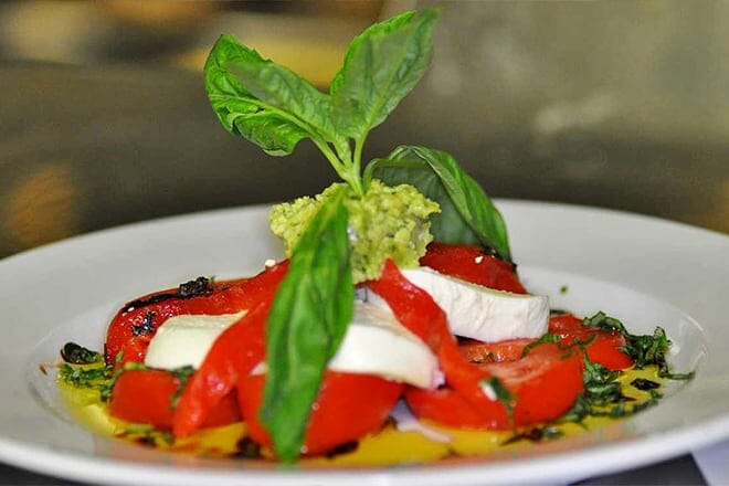 luigis italian chophouse and bar