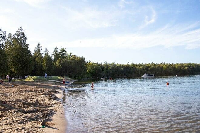 nicolet beach &mdash; fish creek