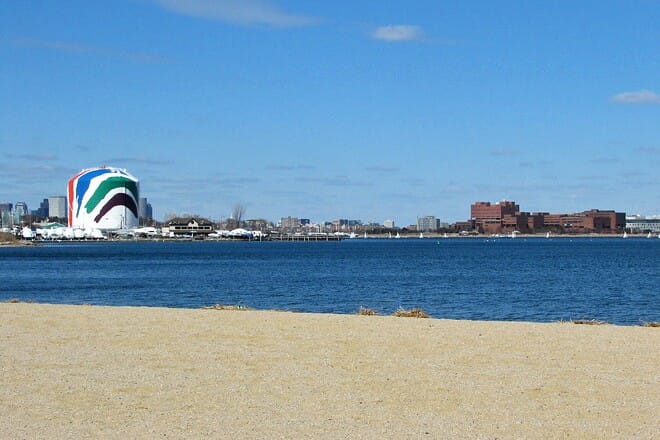 tenean beach &mdash; dorchester