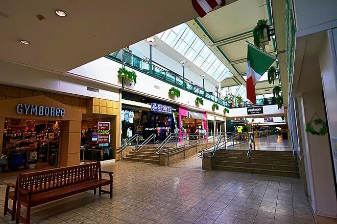 the marketplace at steamtown