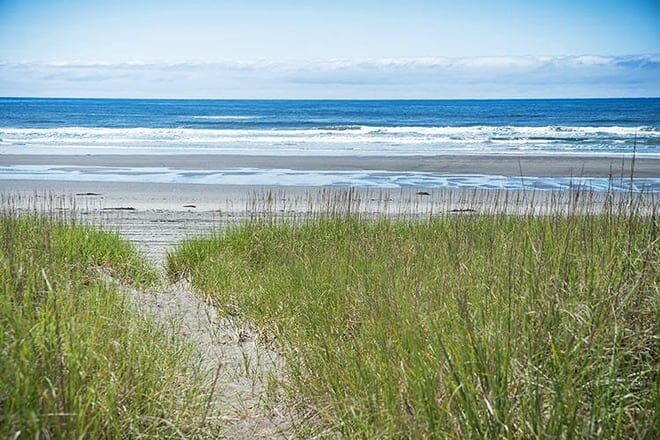 twin harbors beach &mdash; westport