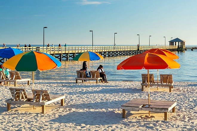 biloxi beach &mdash; biloxi