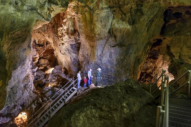 black hills caverns