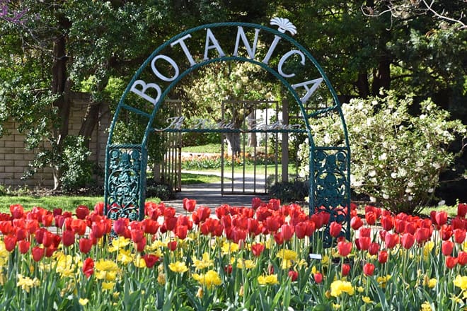 botanica: the wichita gardens
