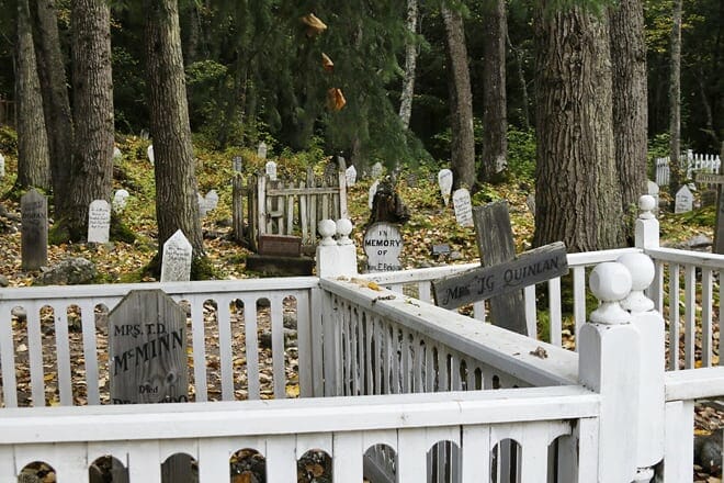 gold rush cemetery