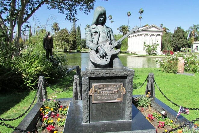 hollywood forever cemetery