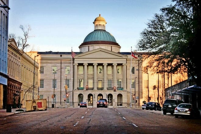 old capitol museum &mdash; jackson