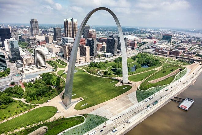 st. louis gateway arch &mdash; st. louis