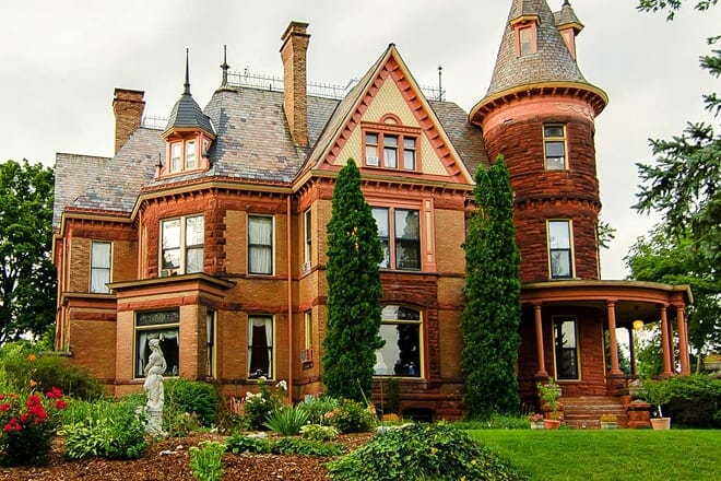 the henderson castle