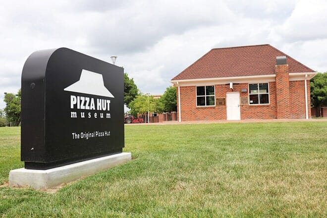 the original pizza hut museum