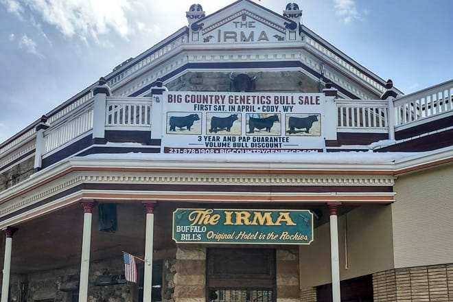 Buffalo Bill&rsquo;s Irma Hotel & Restaurant
