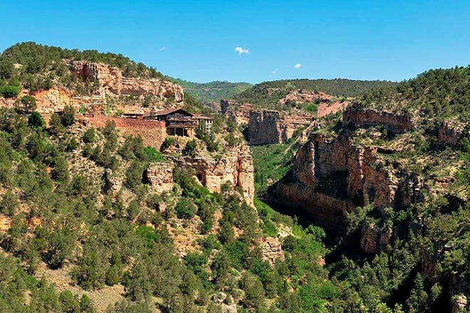cave of the winds mountain park
