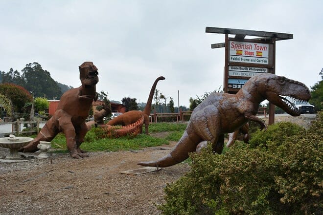 dinosaurs of spanish town