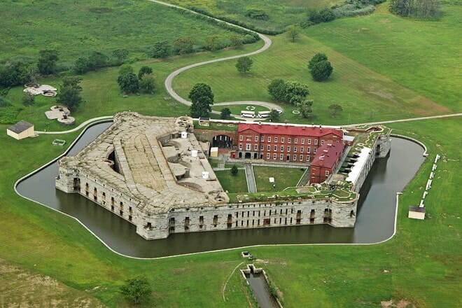 fort delaware state park — delaware city