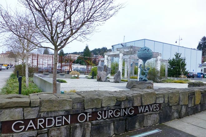 garden of surging waves