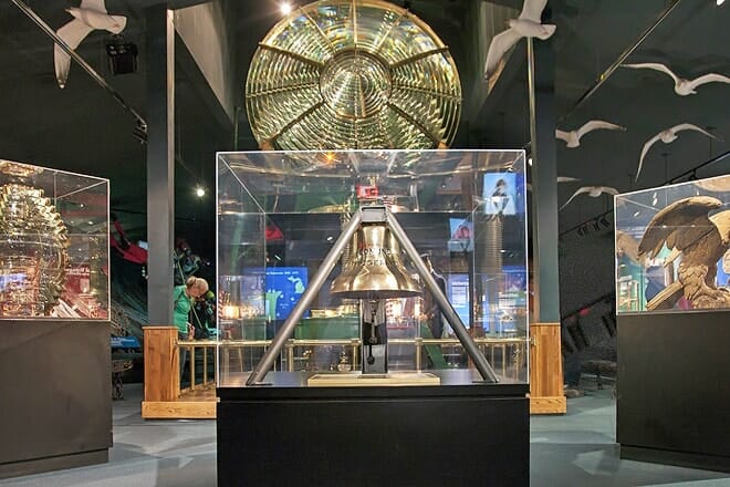 great lakes shipwreck museum