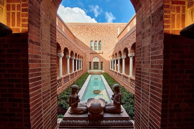 jordan schnitzer museum of art &mdash; eugene