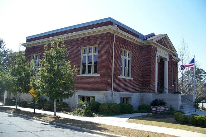 lowndes county historical society and museum