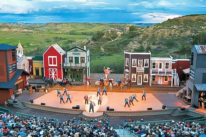 medora musical — medora