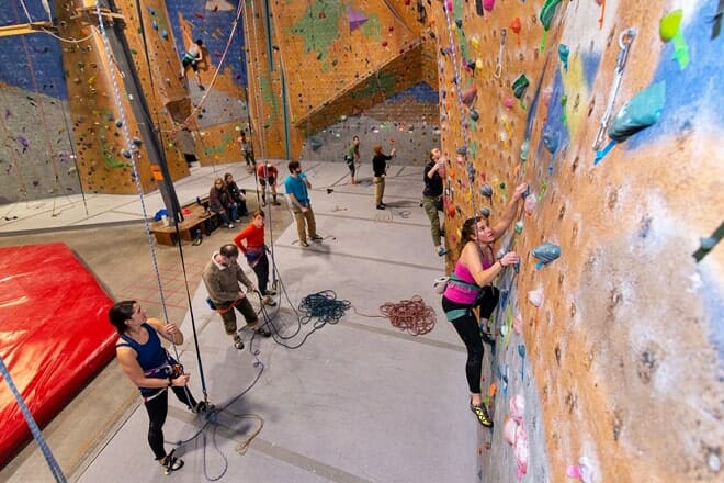 Petra Cliffs Climbing Center & Mountaineering School