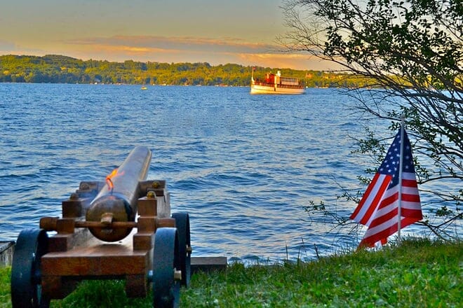 skaneateles lake boat tour &mdash; skaneateles
