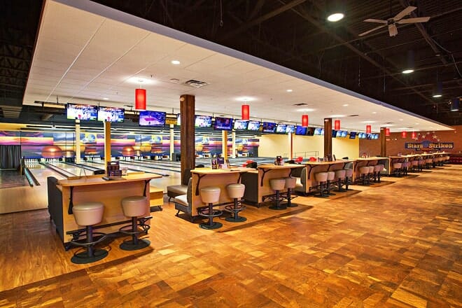 stars and strikes family entertainment center