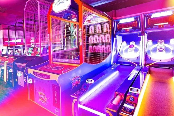 amf east carolina lanes