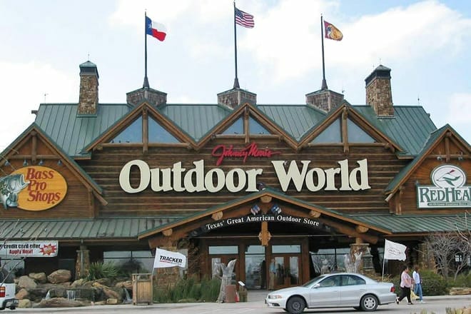bass pro shops outdoor world
