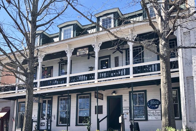 bourbon street grille