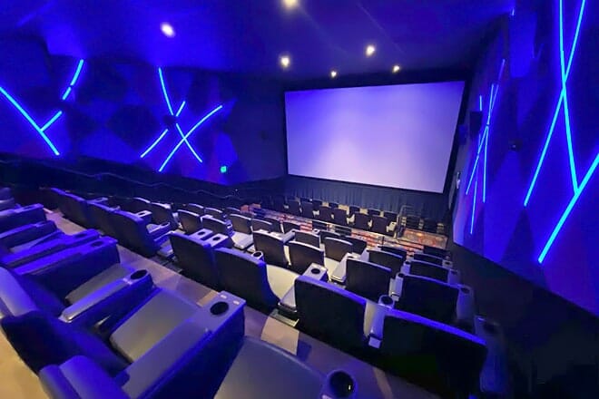 cinelux capitola cafe and lounge