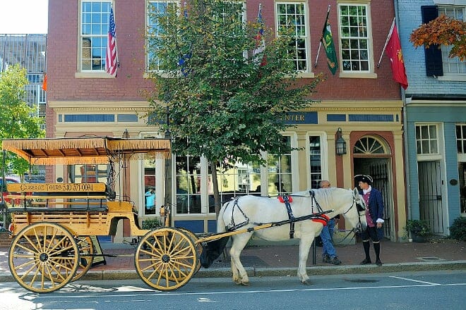 fredericksburg visitor center