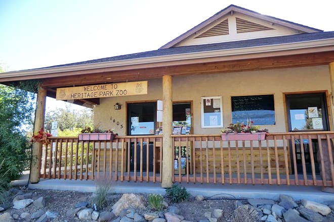 heritage park zoo