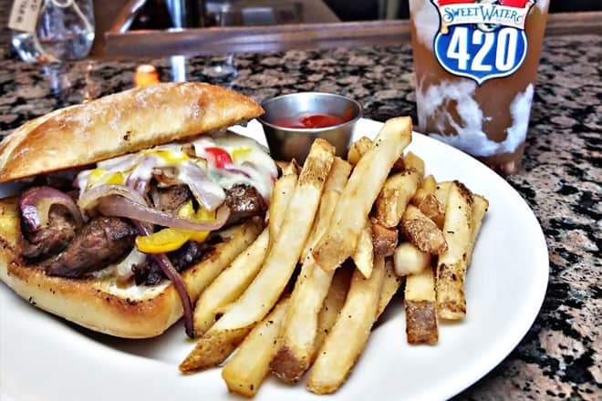 houndstooth & grill tavern