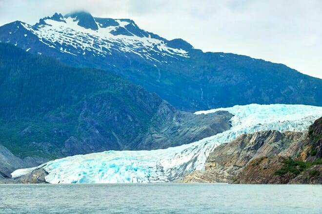 mendenhall glacier visitor center