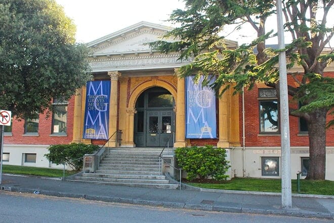 morris graves museum of art
