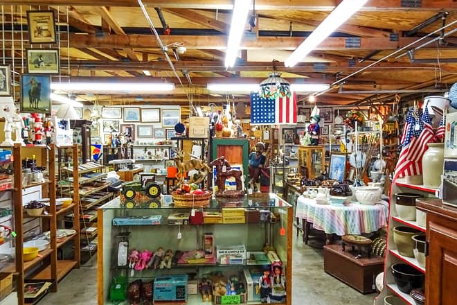rolling hills antique mall