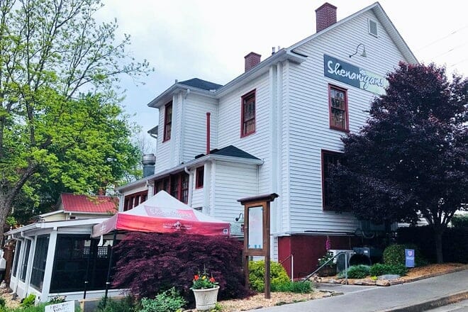 shenanigans irish pub