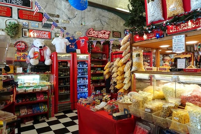 treat center on courthouse square