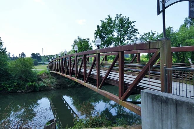 veterans memorial bridge