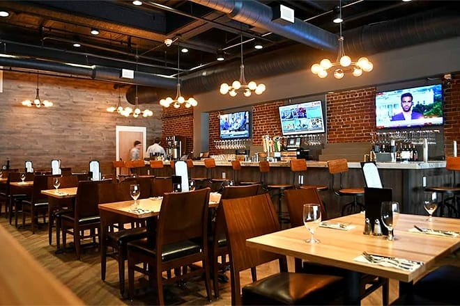 222 union restaurant and bar