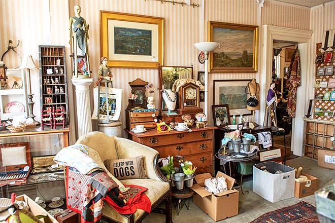 amanda bury antiques